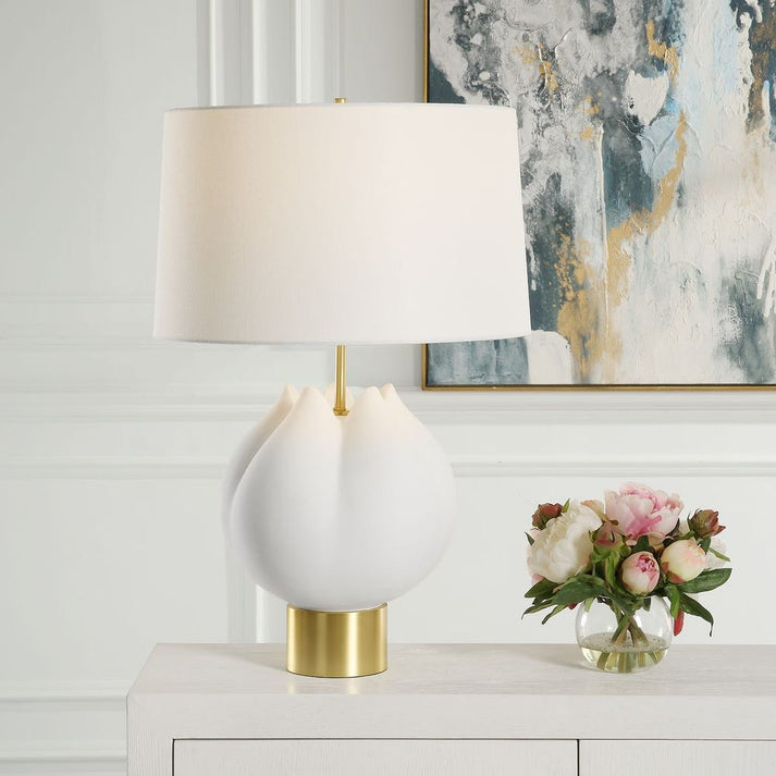 In Bloom Table Lamp – MStreetDecor